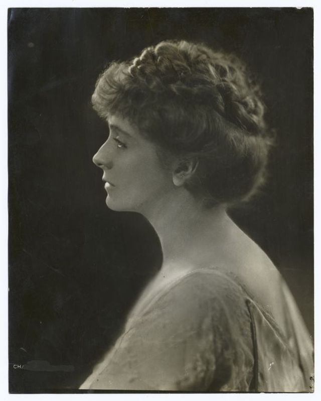 35 Amazing Portrait Photos of Maude Adams, the Most Famous American ...