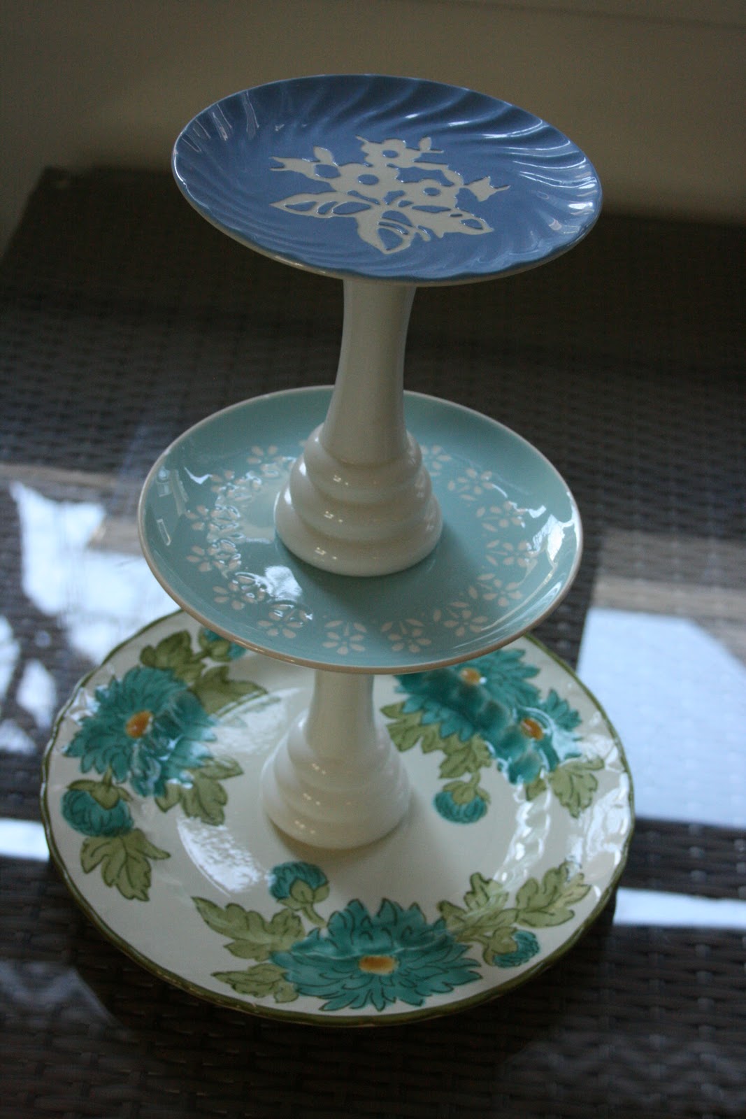 peter marie: DIY Plate Stand
