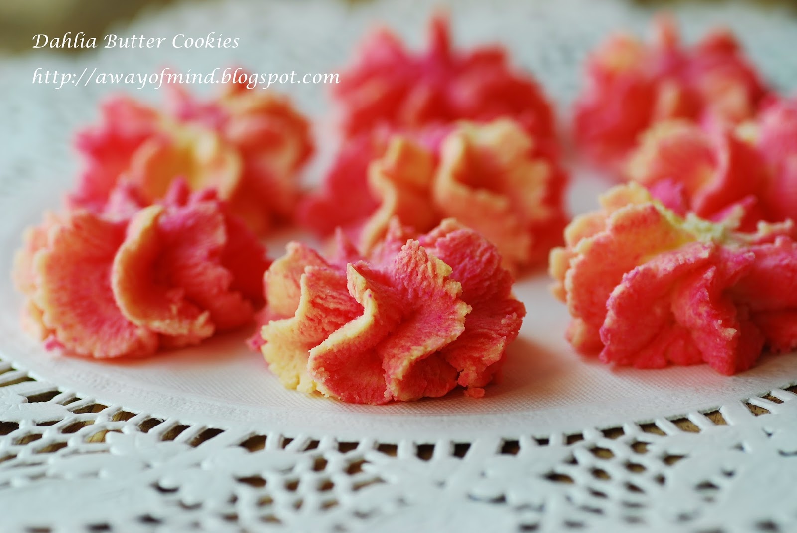Awayofmind Bakery House: Dahlia Butter Cookies (Kuih Semperit 花开福贵牛油饼）