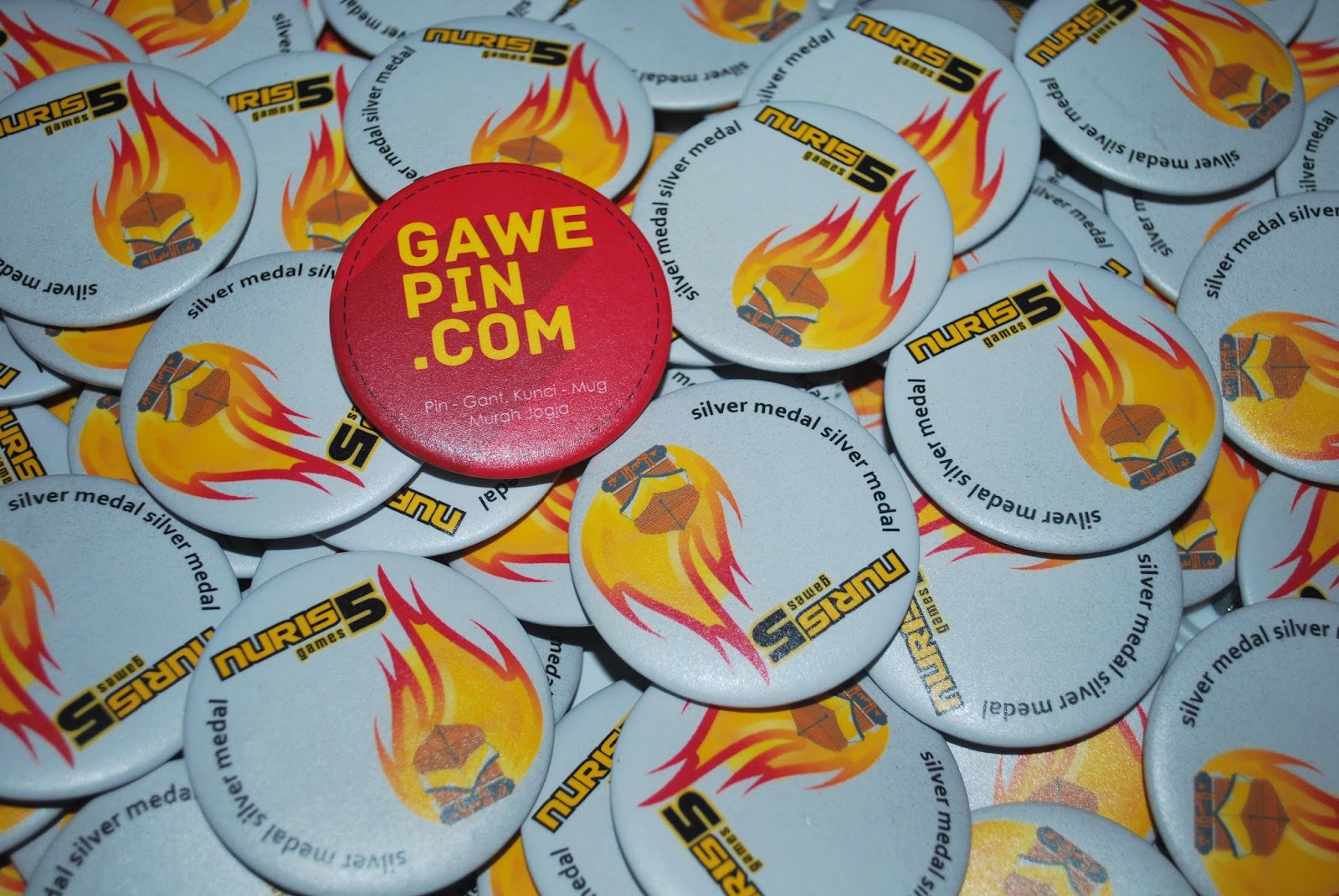 Cara Membuat Pin | PERCETAKAN SURABAYA | REPUBLIC GRAFIKA