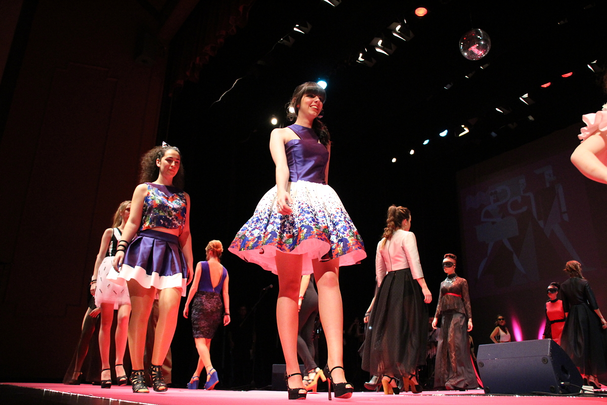 El desfile de moda Barakaldo Fashion Show llena el teatro y garantiza ...