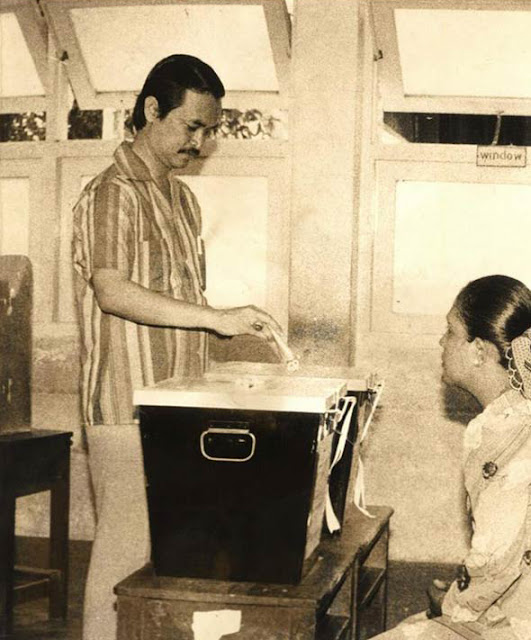 INI KALILAH PRU13: [GAMBAR] HARI MEMBUANG UNDI | PRU dulu-dulu; klasik ...