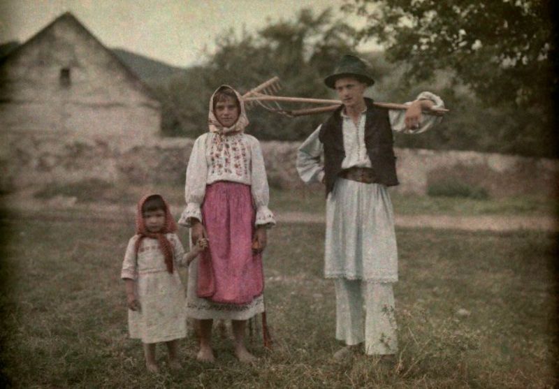 27 Rare and Fascinating Color Photographs of Romania in the 1930s ...