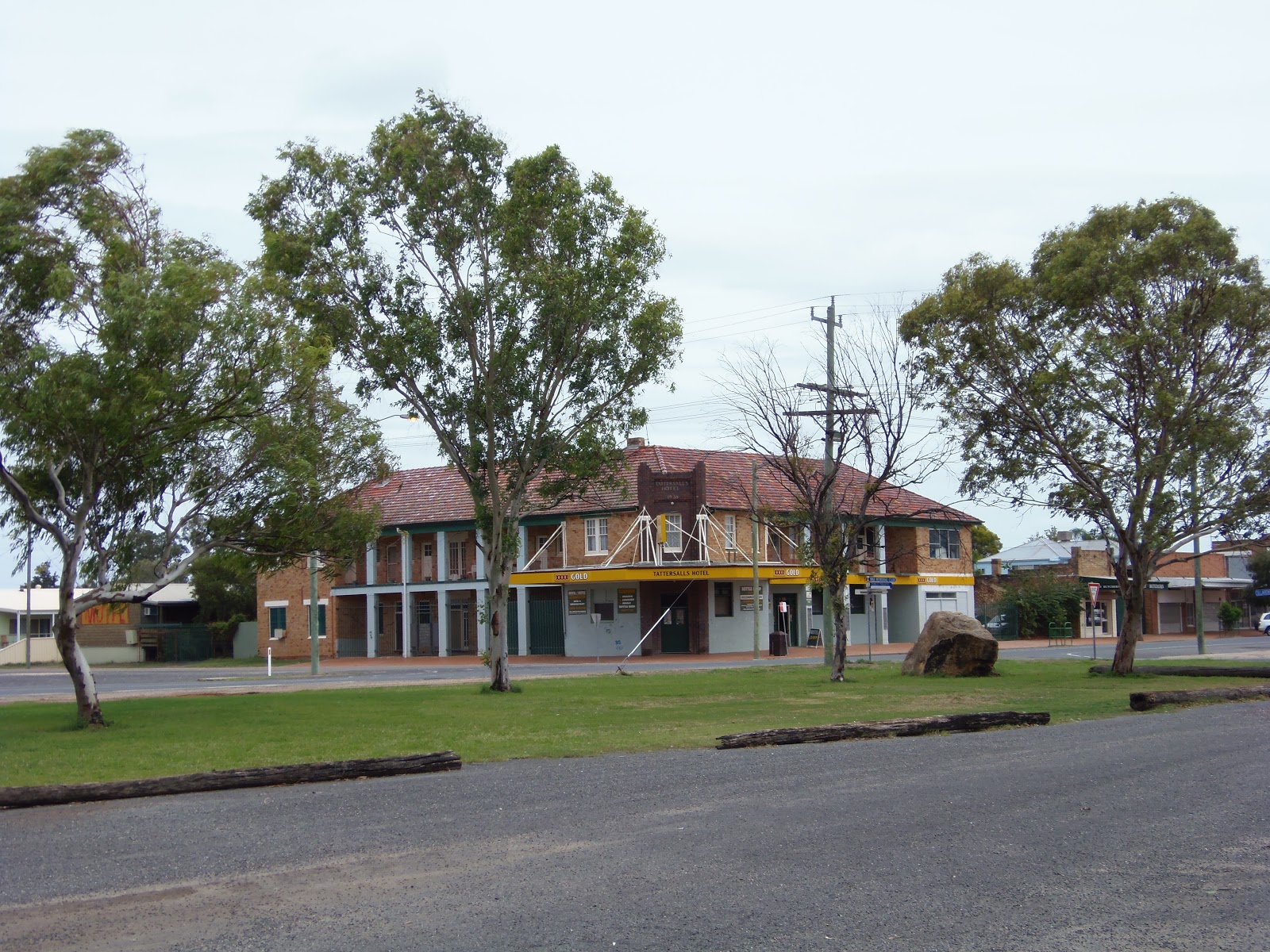 Solo Steve On The Road: COLLARENEBRI NSW