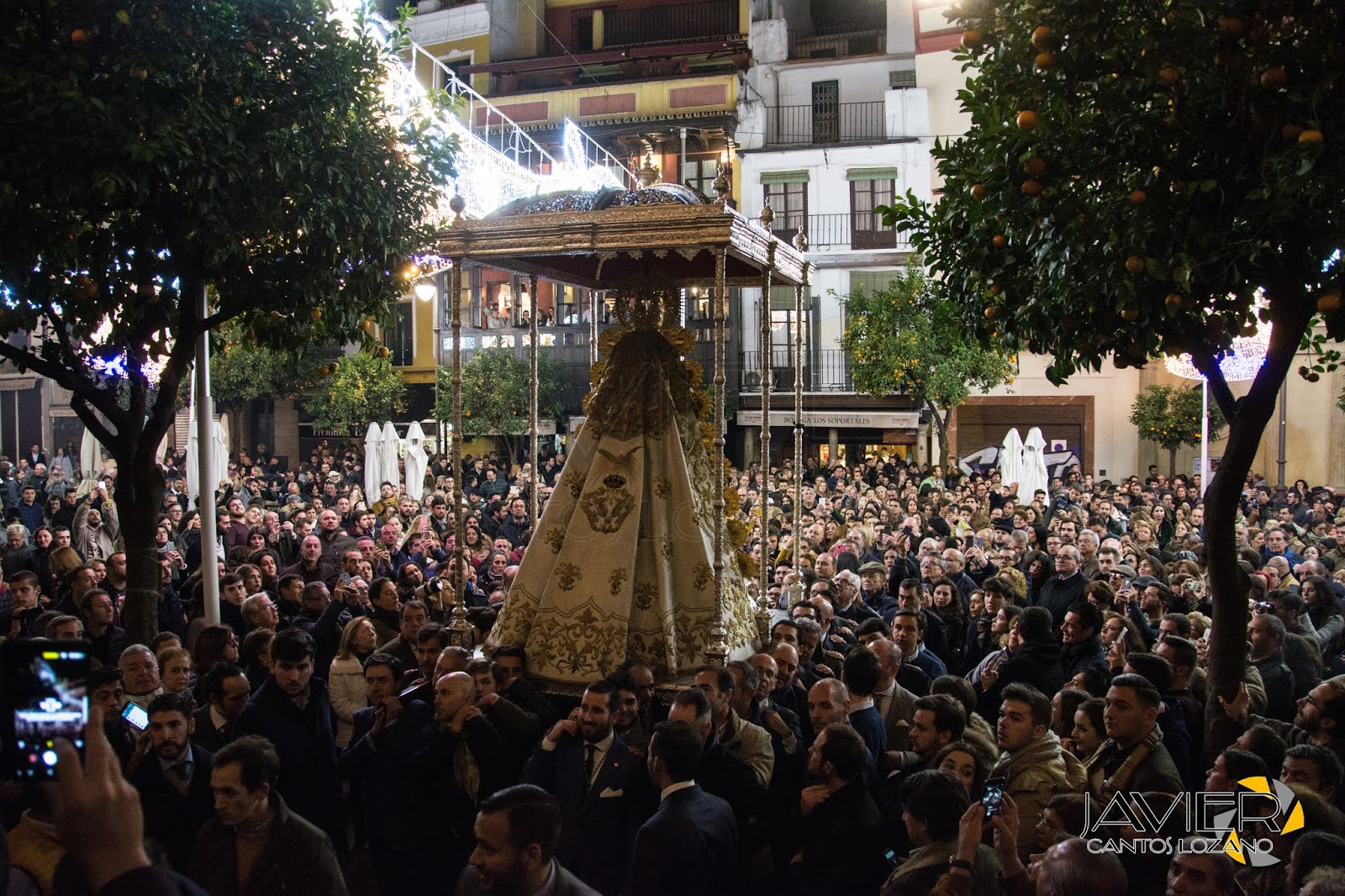 La Pasión a través del Objetivo.: "Sevilla, Rocío, Lotera" Salida ...