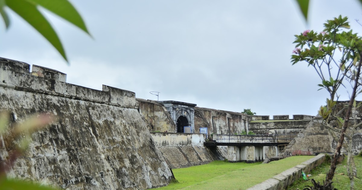 Jurnalistik Foto: 5 Tempat Wisata di Kota Bengkulu Yang Paling Terkenal ...