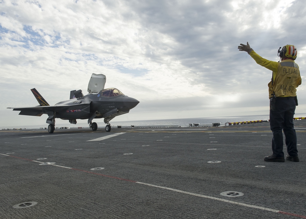 ROYAL NAVY F-35B: UK FOLLOWS DT-III TEST ABOARD USS AMERICA - Blog ...