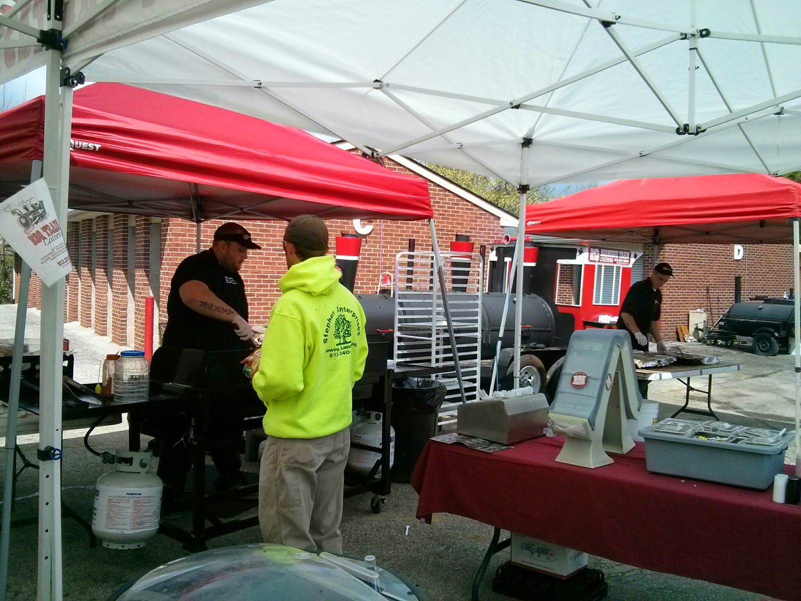 Bloomington, IN: BBQ Train at Short Stop Food Mart - Explore This City