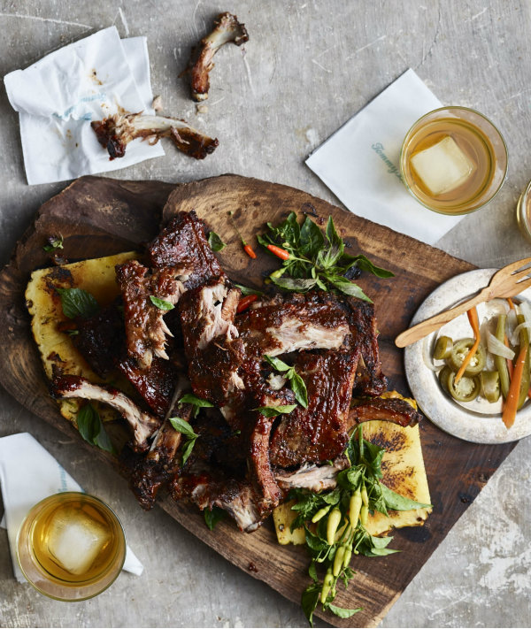 ciao! newport beach: tommy bahama's backyard barbecue