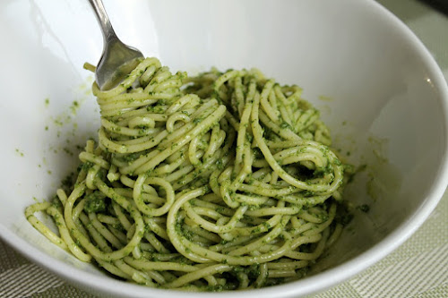 Cook In / Dine Out: Parsley Pesto Spaghetti