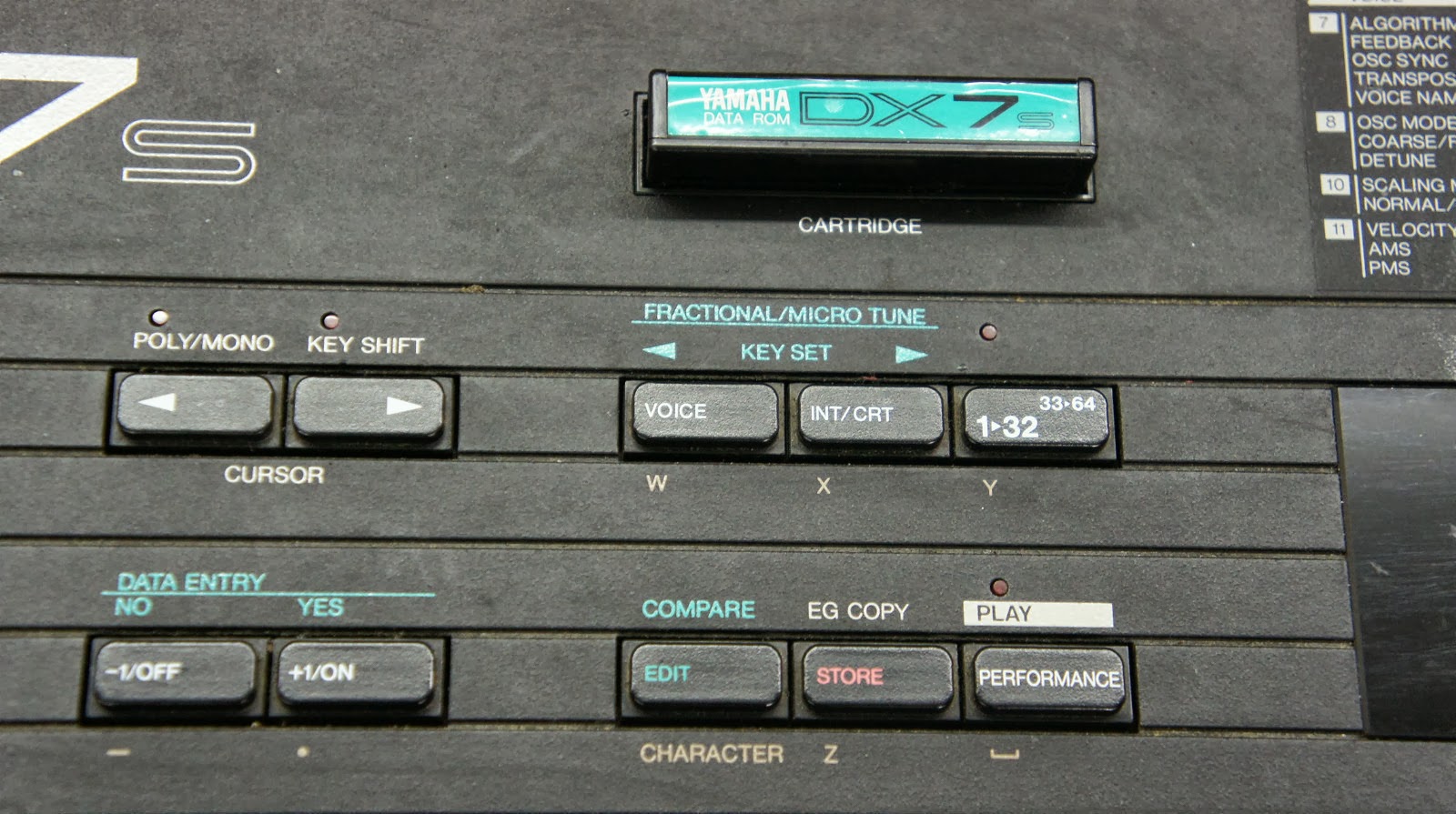 MATRIXSYNTH-B: Yamaha DX7s FM Synthesizer w/ ROM Card