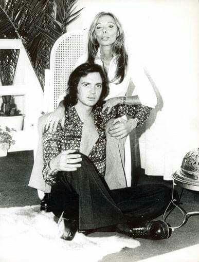 Laura Casale's Instagram, Twitter & Facebook on IDCrawl