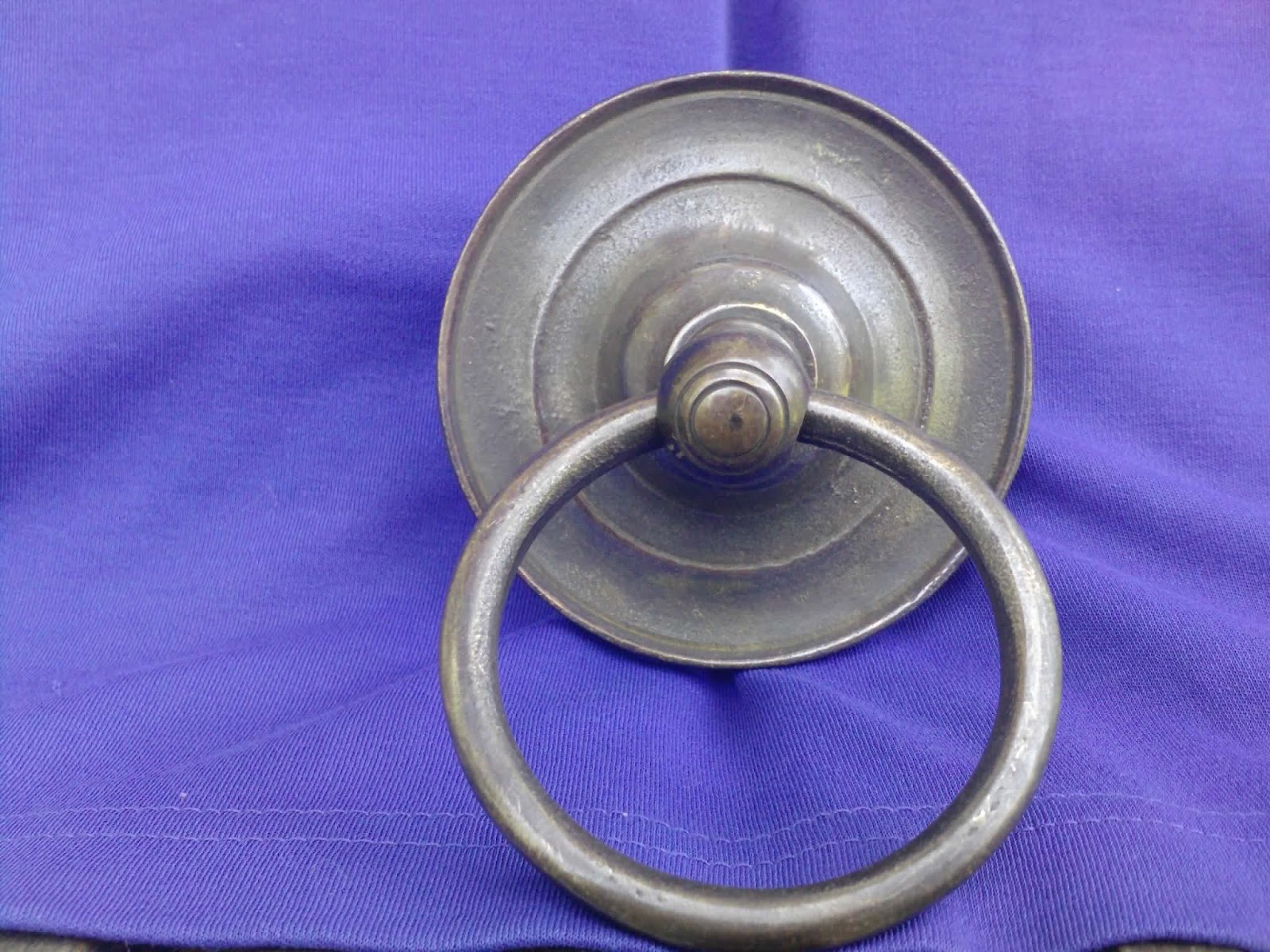 KUNINGAN JUWANA BRASS JAYA: Handle Pintu Bulat Ukuran Besar