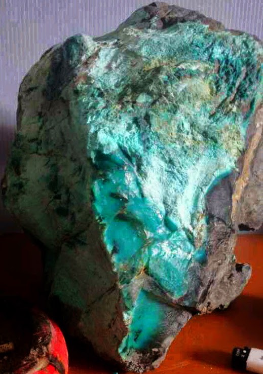 Picture | BATU BACAN (Bacan Stone)