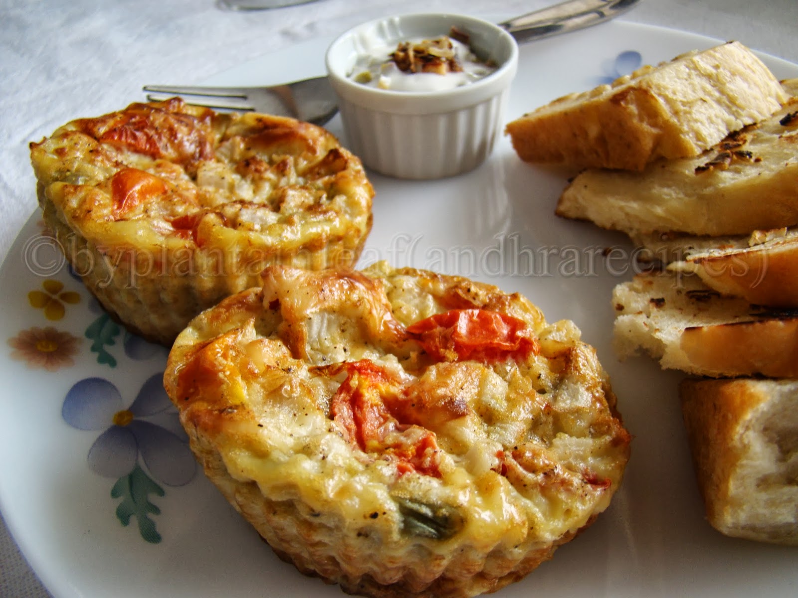 plantain leaf(Andhra Recipes): Onion and Tomato Frittata with Garlic Bread