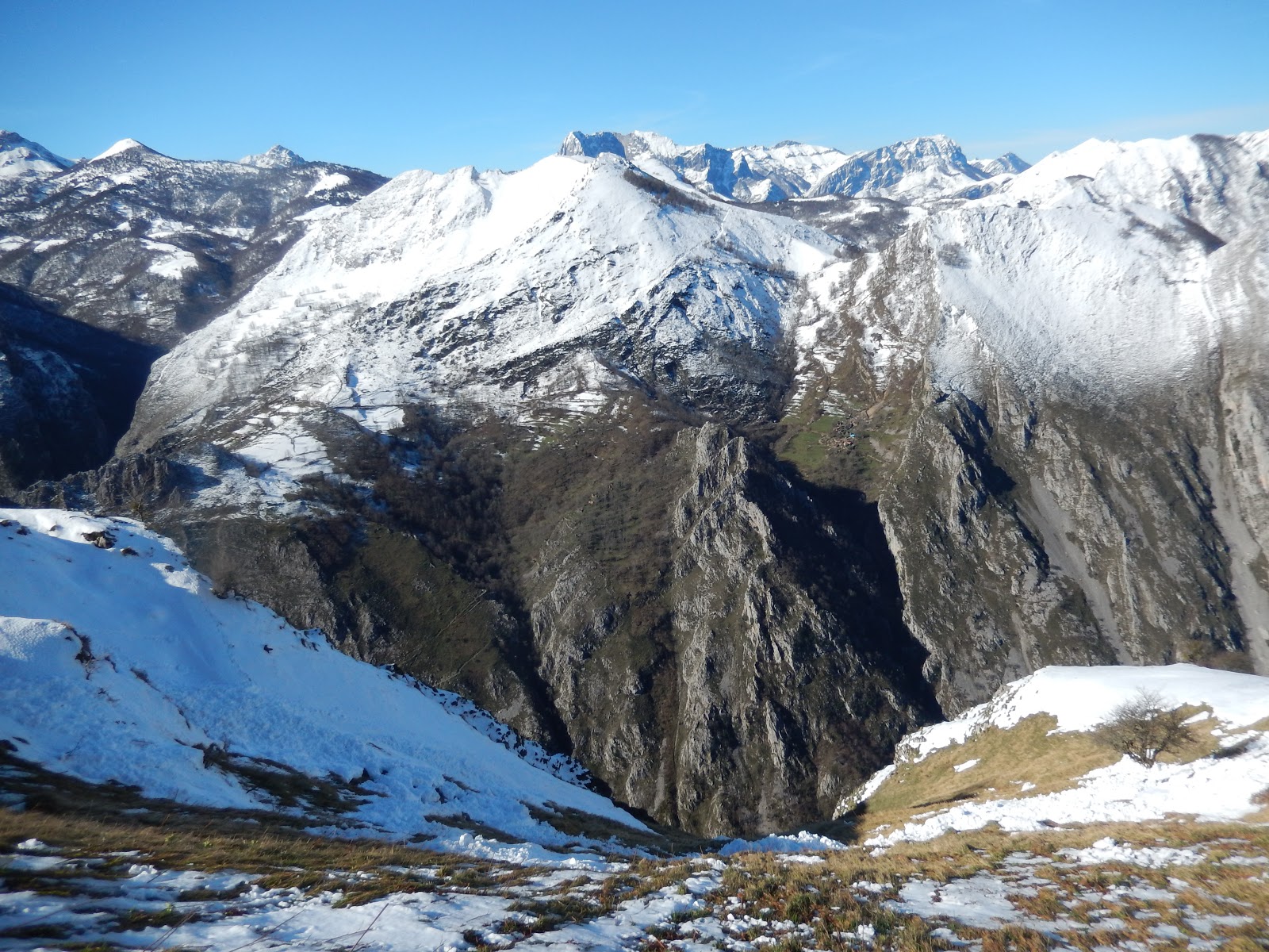 Camudando'l camín: Ponte Bidosa (Ponga) - H.ucantu