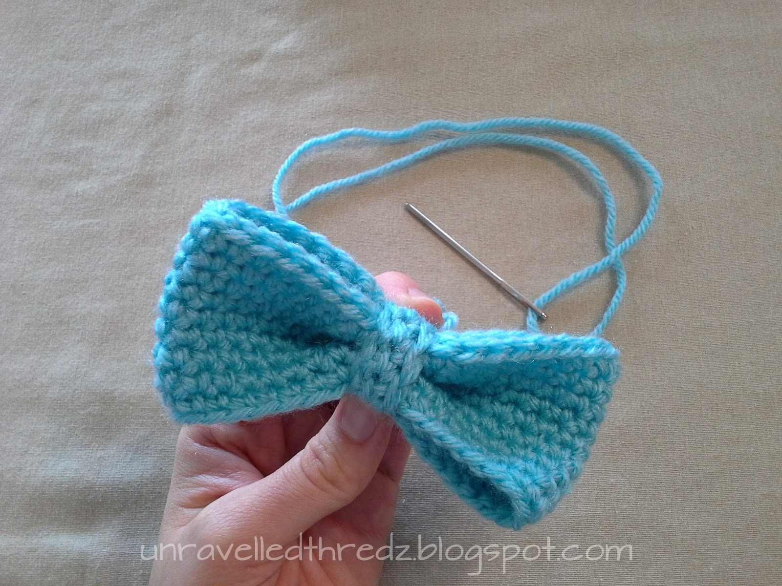 Unravelled Thredz: How to Crochet a Bow