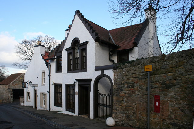 The Pub Inspector: The Cramond Inn: 30 Cramond Glebe Road, Edinburgh