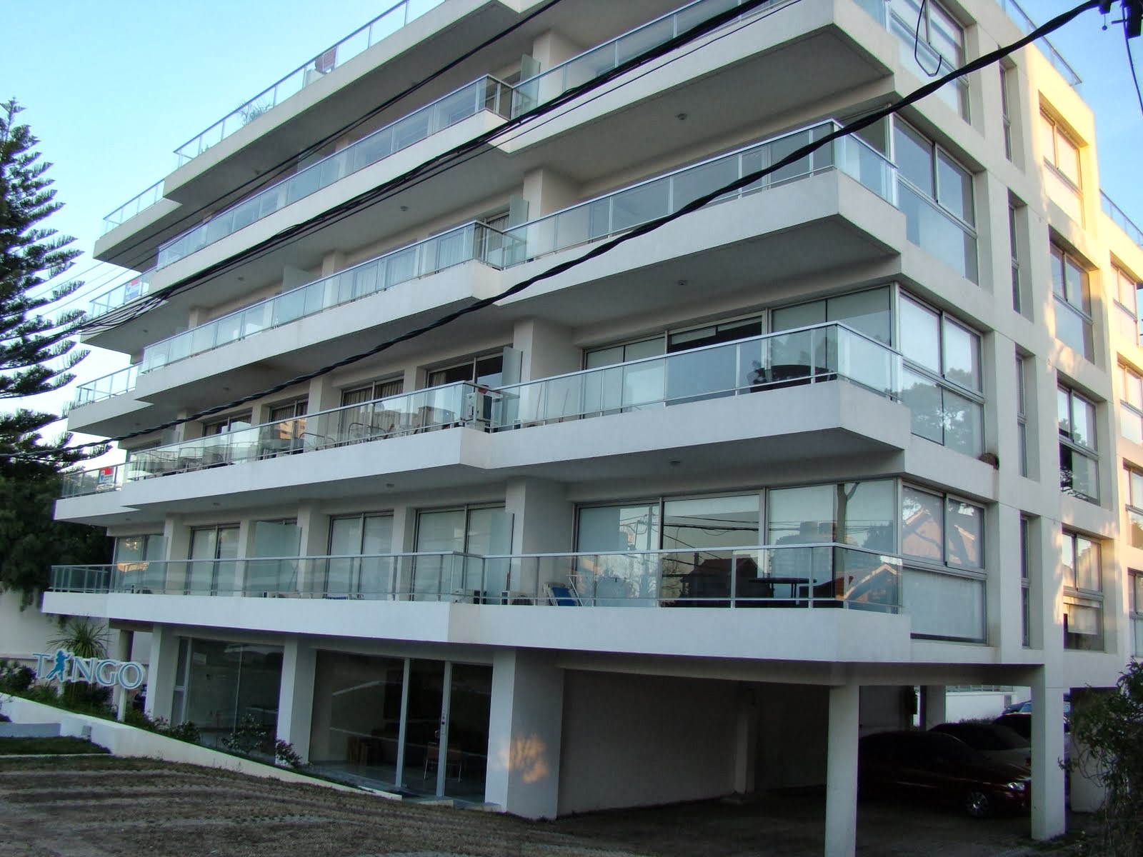 Edificio TANGO Punta Del Este, Uruguay.