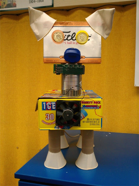 The David Lubin Art Studio: Recycle Robots