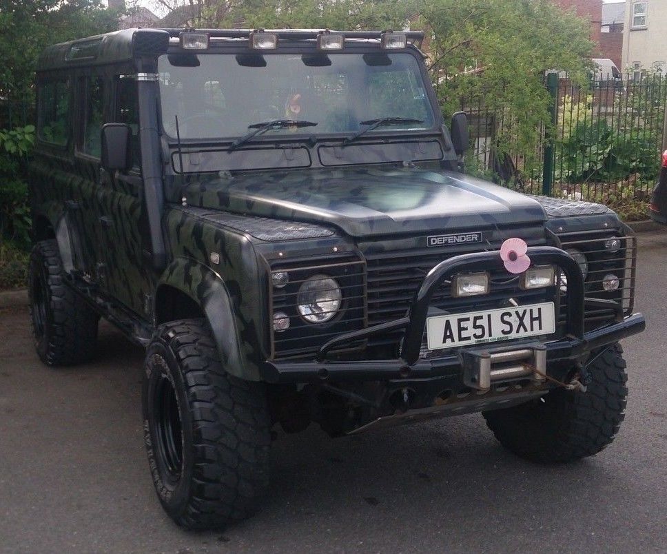 Landrover Defender: Land Rover Defender 110 Off-Road 4x4 TD5 Amazing ...