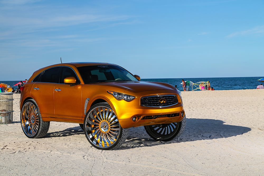 SouLSteer.com: Ghetto style: Gold Infiniti FX crossover SUV gets huge ...