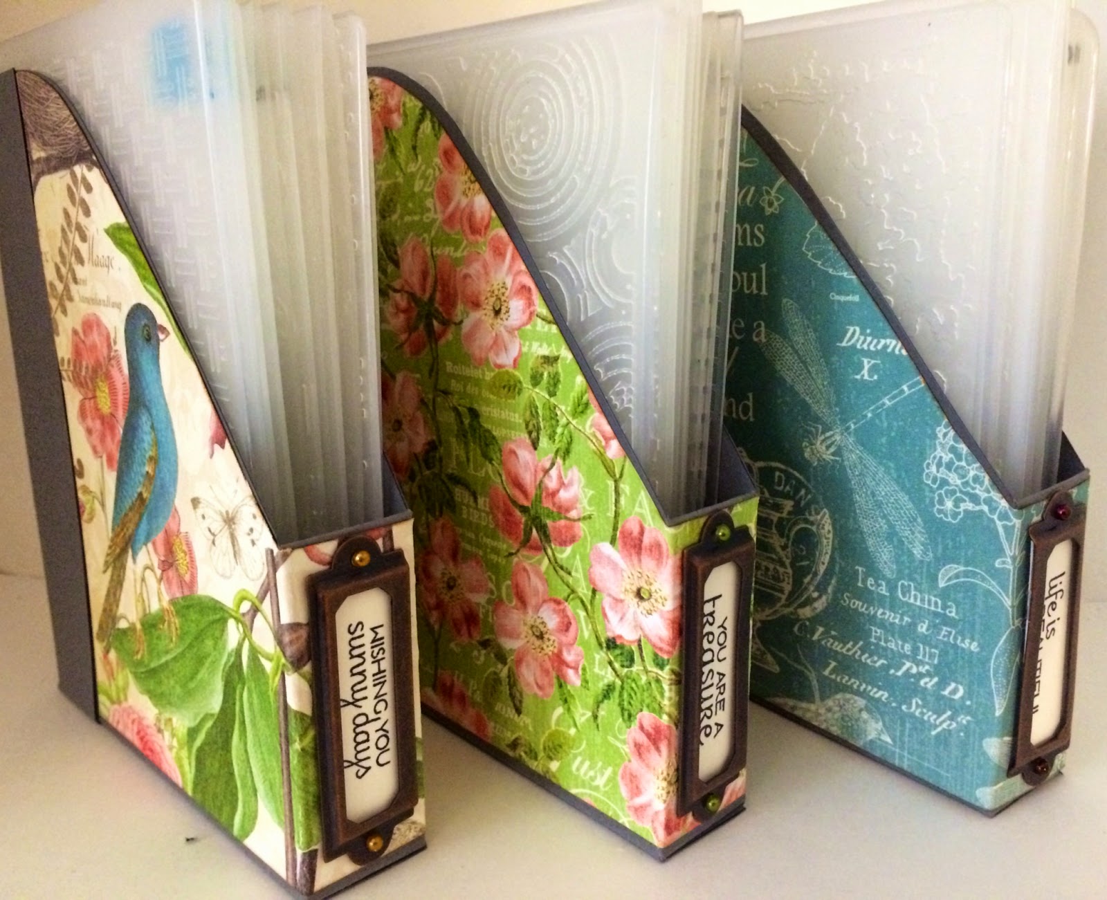 Papercraft Goddess: Fun with foldy stuff!