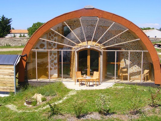 DES MAISONS ECOLOGIQUES .... ELLES RESPECTENT L'ENVIRONNEMENT ET BELLES ...