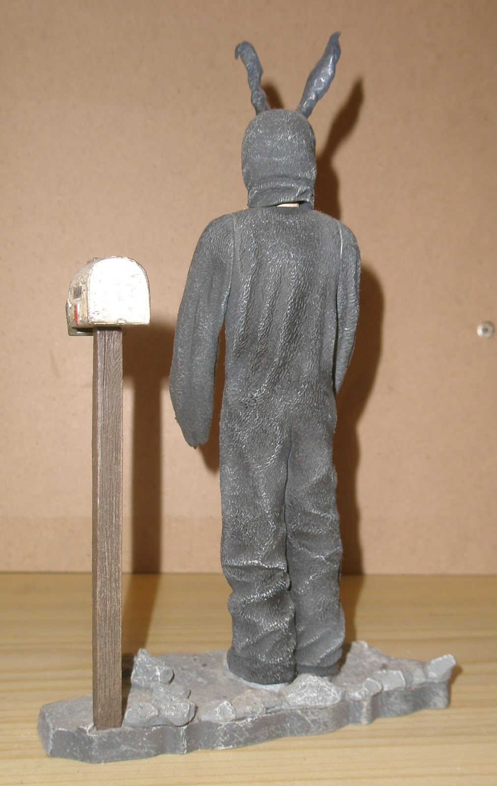 Colección de Habitación Figuras en Escala etc....: Frank " El Conejo ...