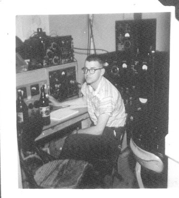 PHALSBOURG AIR BASE: Opérateur radio (Radio operator)