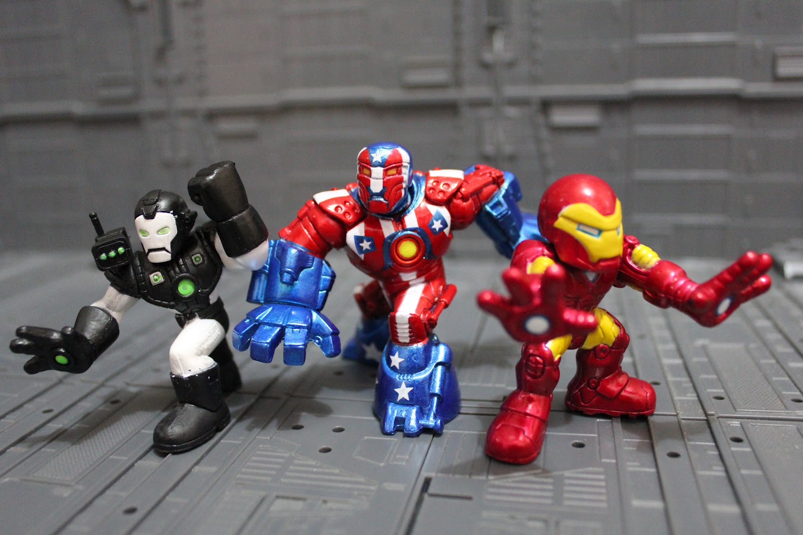 P-Dub's Playground: [Acquisitions] Super Hero Squad Iron Man & War ...