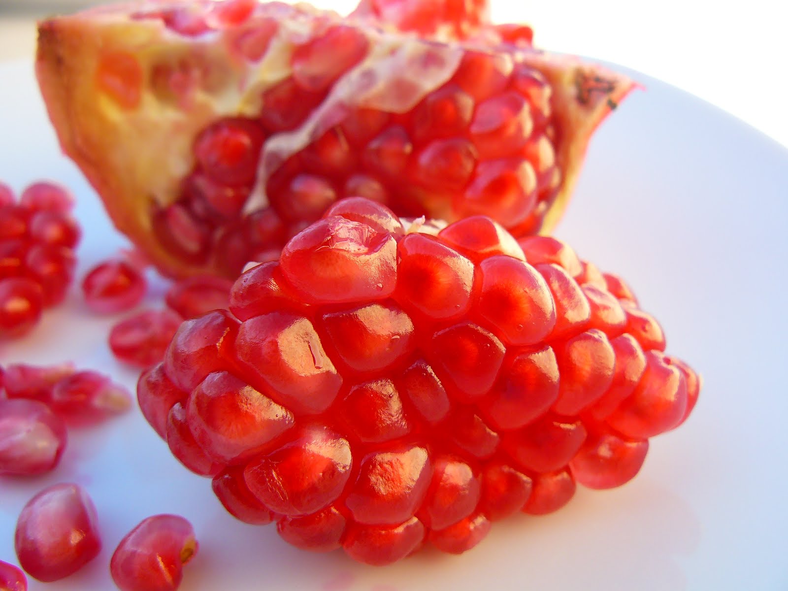 CALDEIRÃO DE PLANTAS MEDICINAIS: Romã: a fruta promove milagres à saúde