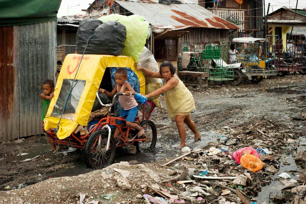 PHILIPPINES UNTOLD TRUTH: The Plight Of The Poor Amid Philippines ...