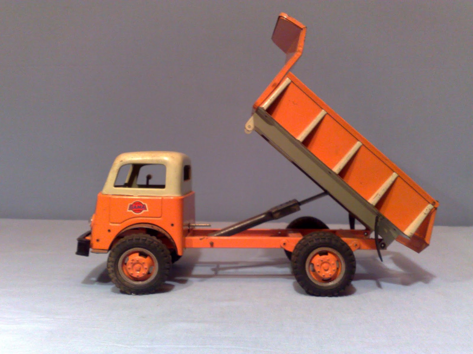 TOM's TECH TOYS: GAMA GERMANY