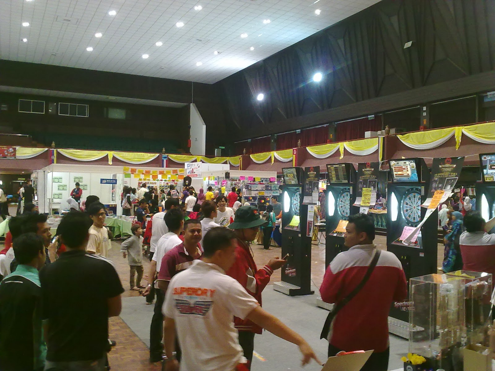 ...The Abe's Journey...: PC Fair @ Dewan Besar UPM