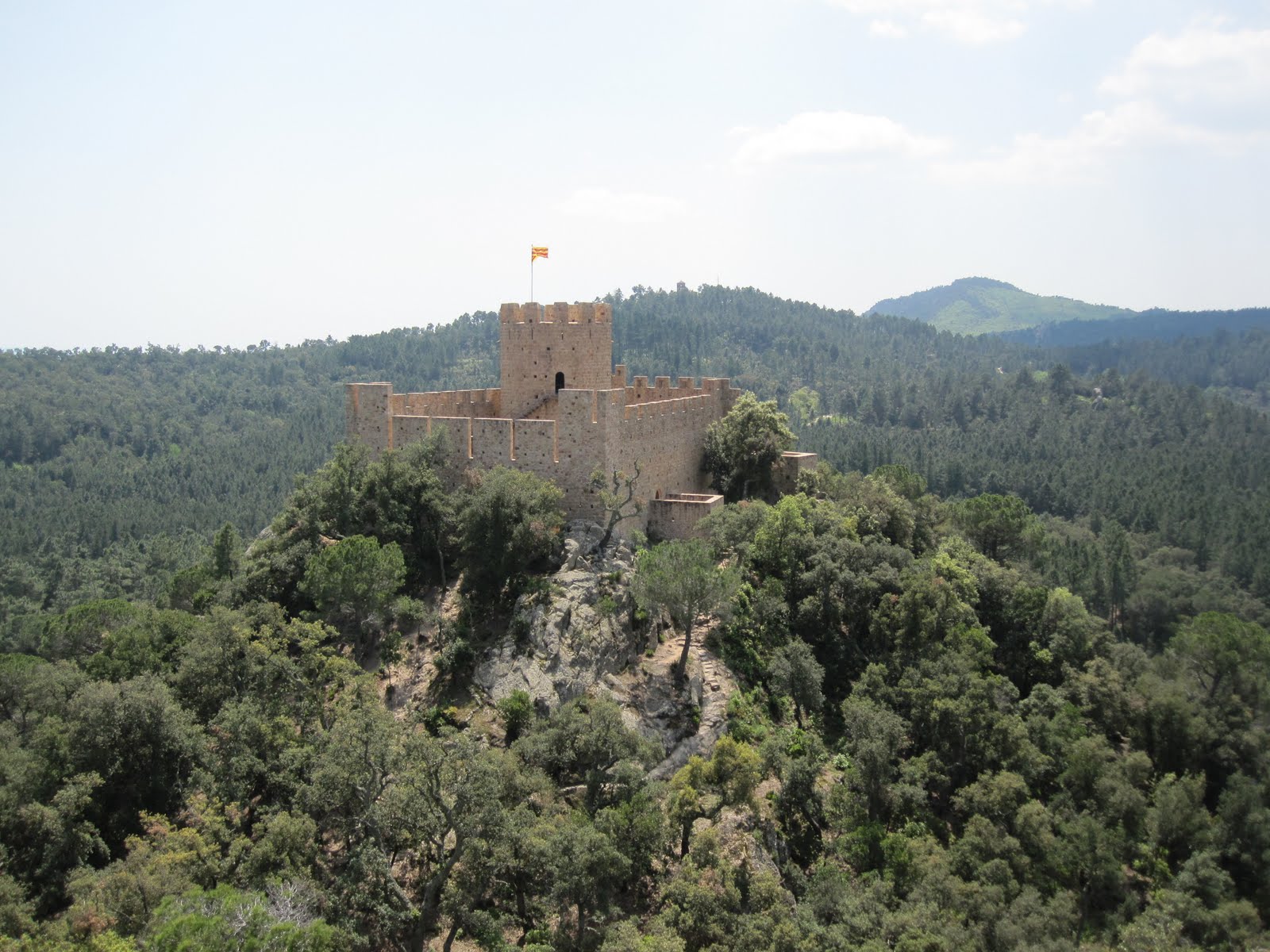 XIRUQUES: 125 SANTA COLOMA DE FARNERS PENJACANS CASTELL I ERMITA DE FARNERS 270411 La sortida d ...