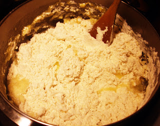 libyan food: Arabic Boiled Flour Pudding: Asida العصيدة