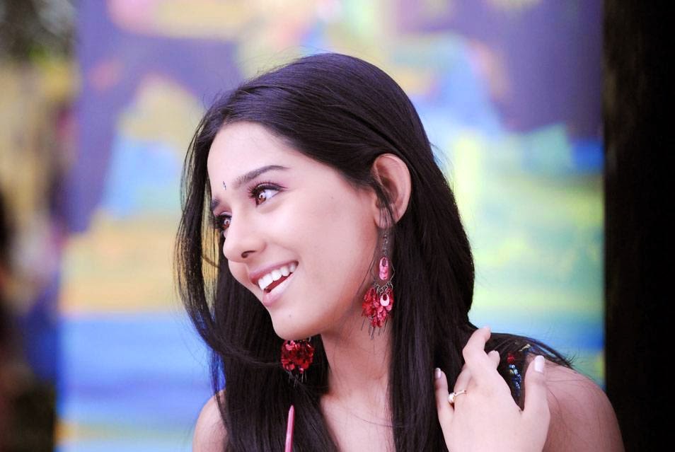 Amrita Rao Hot Photos
