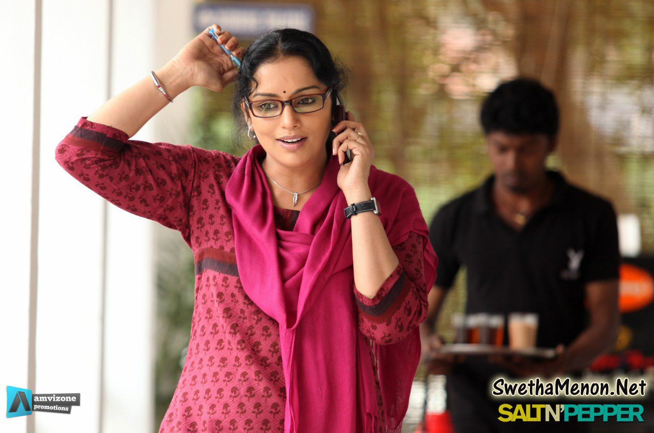 Mallu Actress Swetha Menon: Swetha Menon in Salt N' Pepper