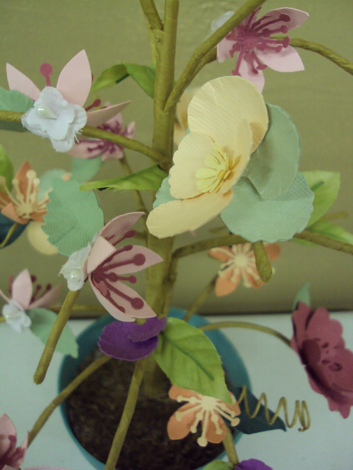 Life's Journey Scrapbooking: Amazing Spring Paper Blossom Project....