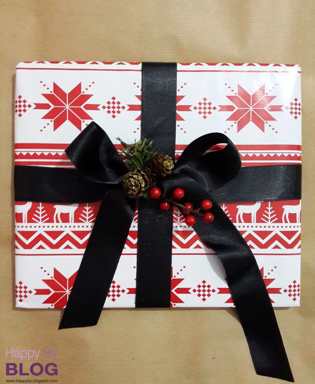 HAPPY BY: Gift Wrapping - One paper ten ways