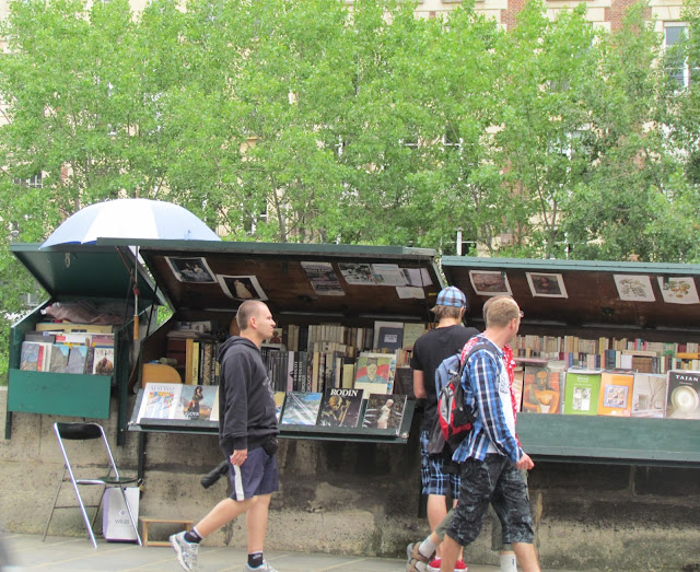 Paris bouquinistes: still selling second-hand books along the Seine