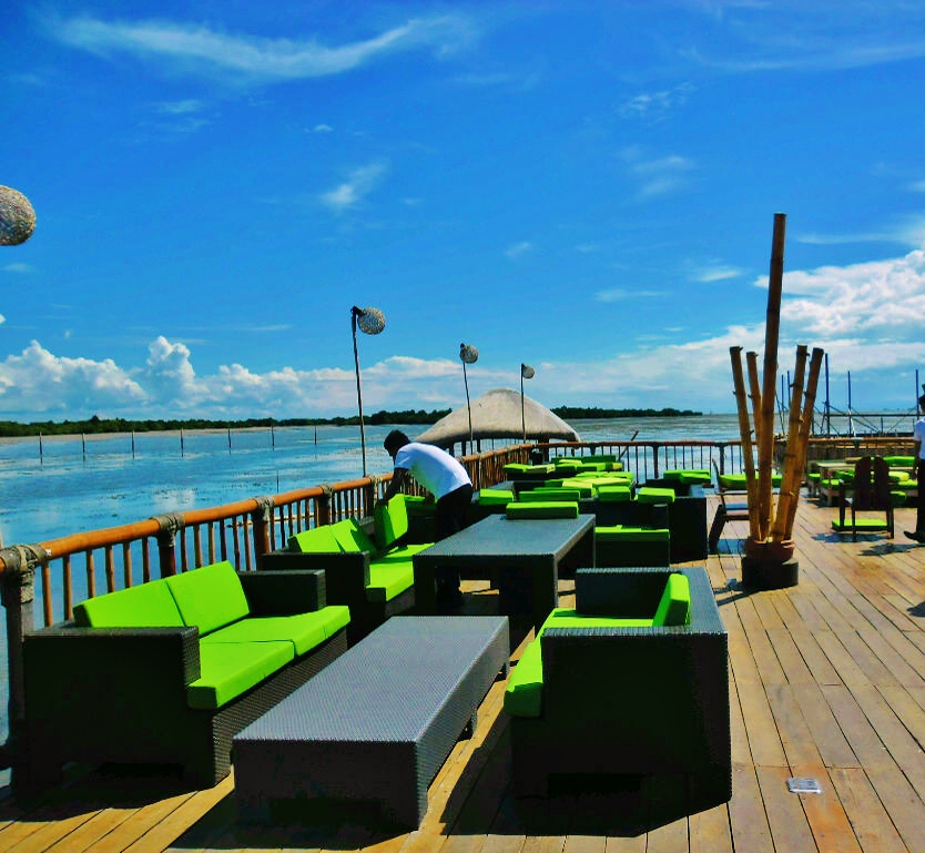 Travel, Music, & Food!: Lantaw Floating Native Restaurant