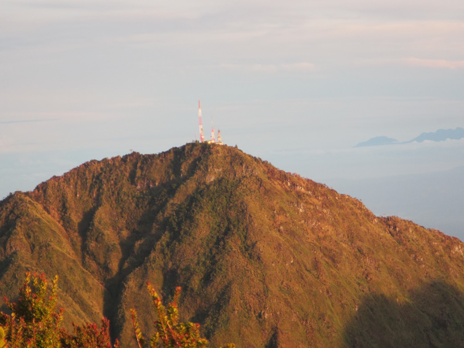 LEXICAL CROWN: MOUNT DULANG-DULANG CLIMB