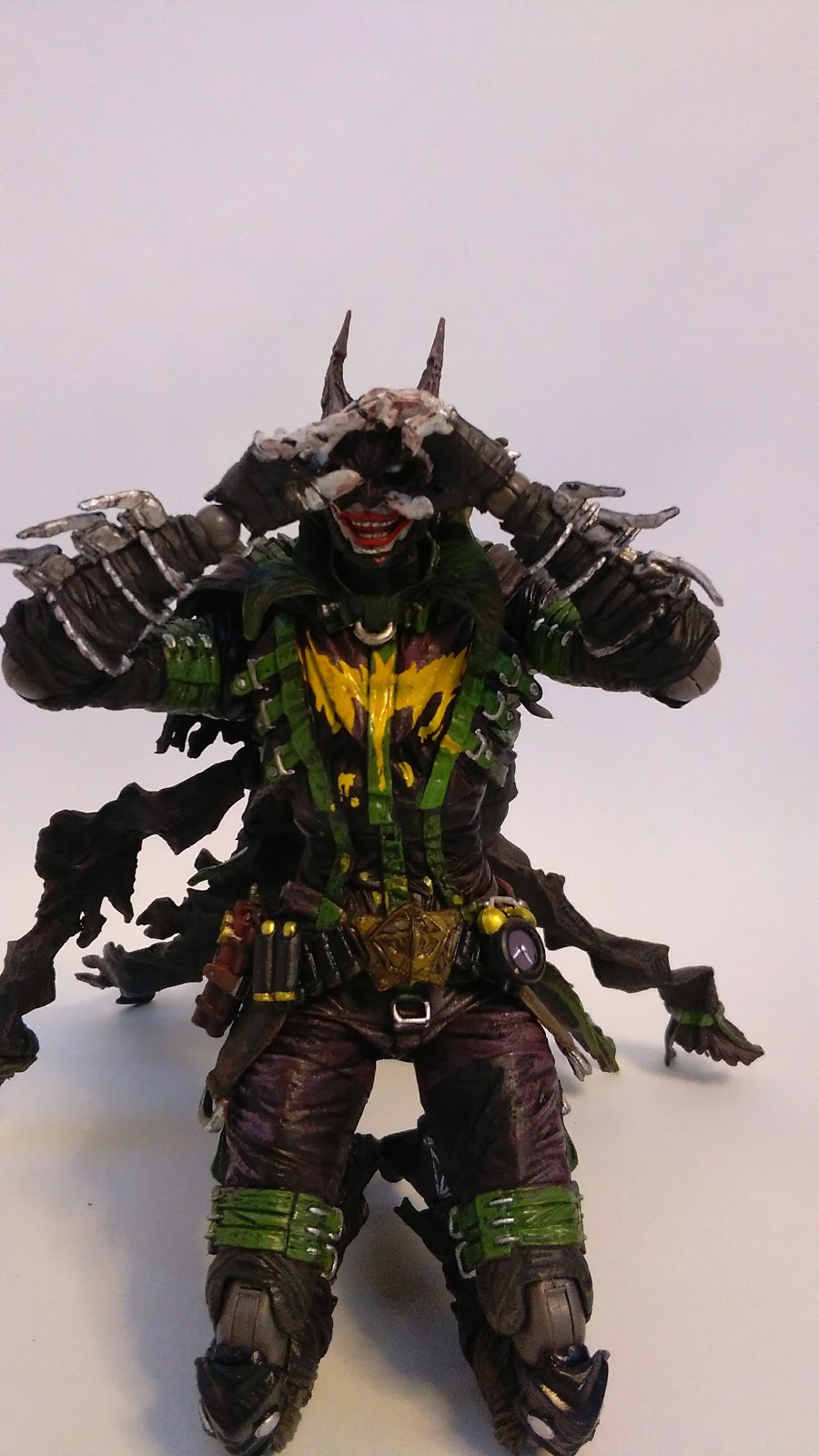 Play Arts Kai Rouges Gallery - The Joker (Bootleg)