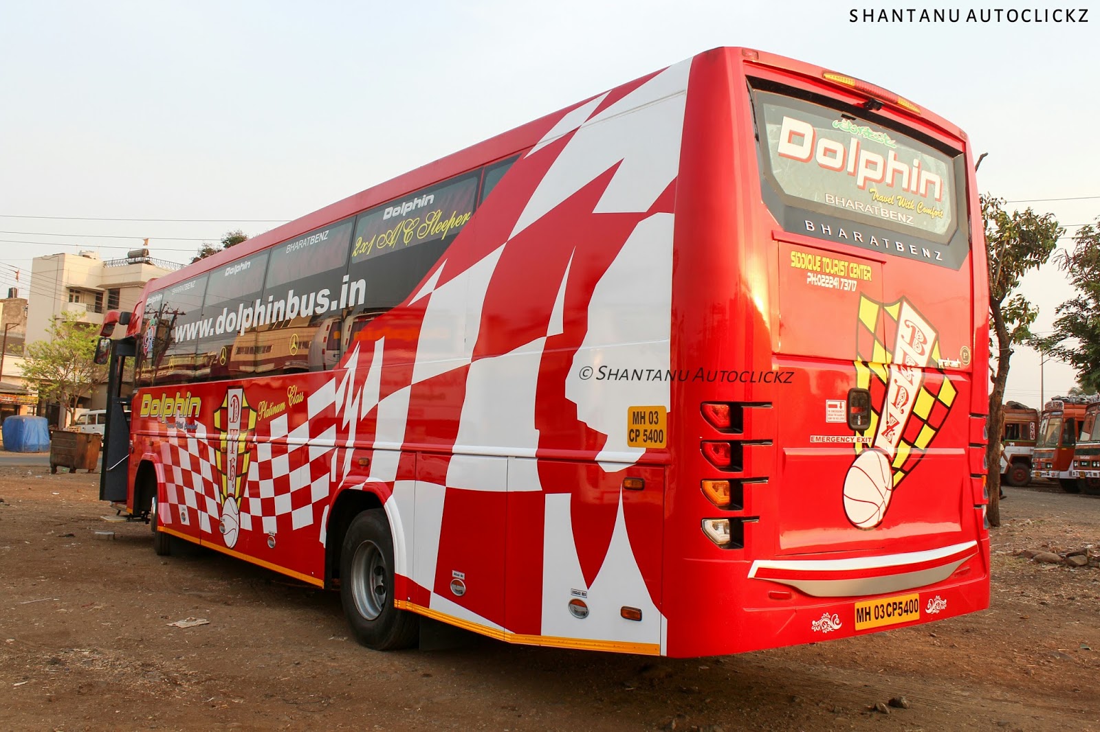 Shantanu Autoclickz: ★ Dolphin Travel House Bharatbenz 2+1 AC Sleeper
