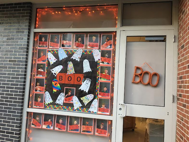 The Uptown Acorn: A Spooktacular Halloween {The Classroom}