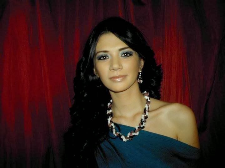 Fotos Anabel Angus modelando joyas para la Joyeria de la Tienda Jazmin ...