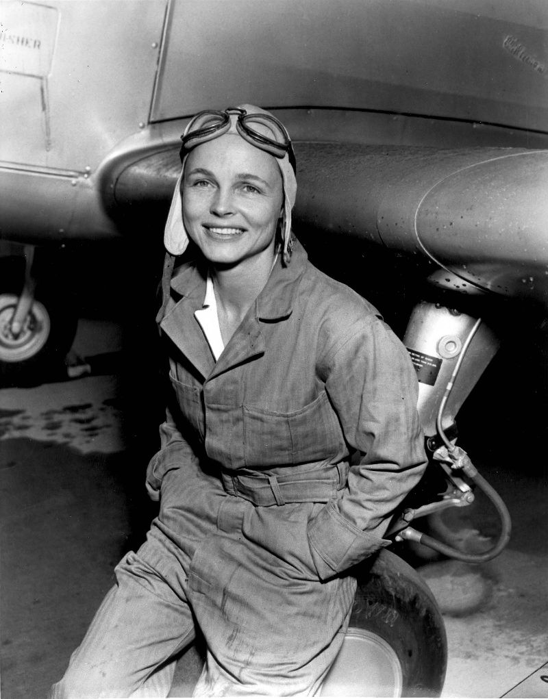 23 Vintage Photos of Beautiful Female WWII Pilots in the U.S. Army Air ...