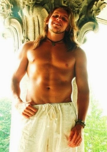 The Heartthrob Hero Blog: Interview - Ryan Howe: King of the Ring